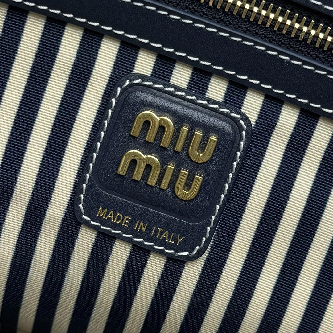 Top mirror Miu Miu Shopping Bags