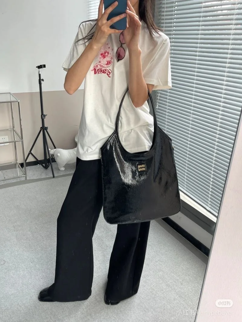 Cut-rate Miu Miu Shopping Bags