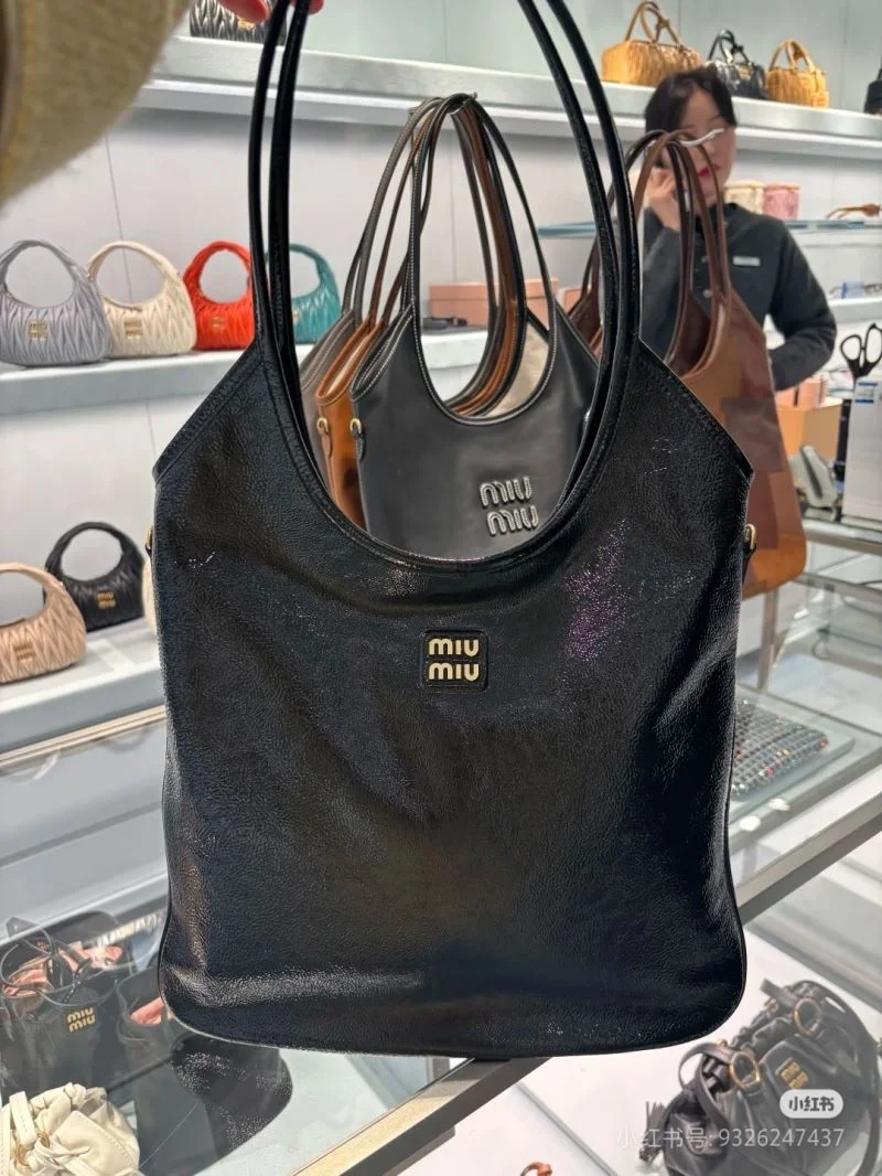 Cut-rate Miu Miu Shopping Bags