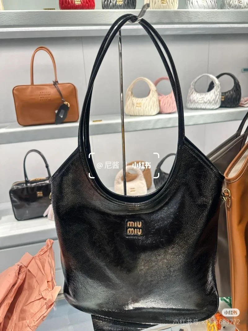 Cut-rate Miu Miu Shopping Bags