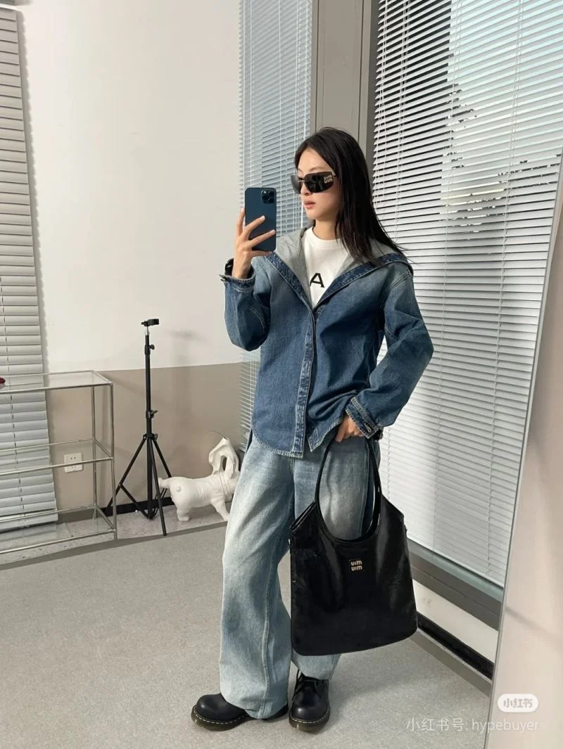 Cut-rate Miu Miu Shopping Bags