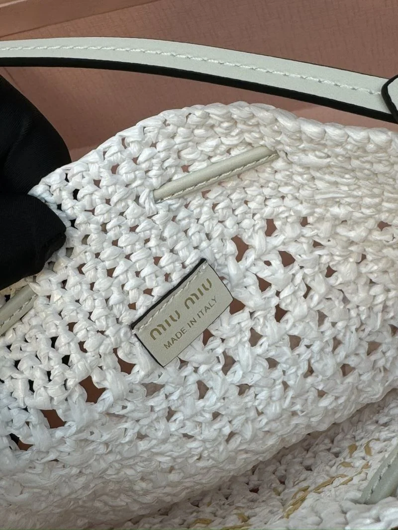 Accurate model Miu Miu Shopping Bags