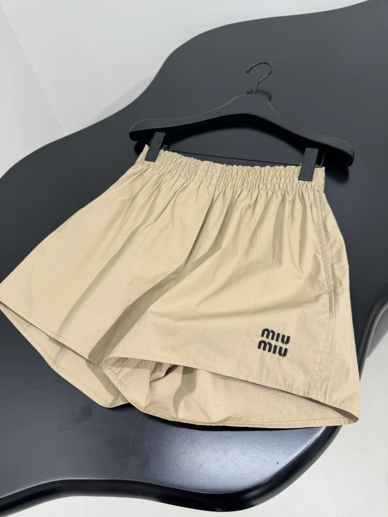 Top match Miu Miu Short Pants