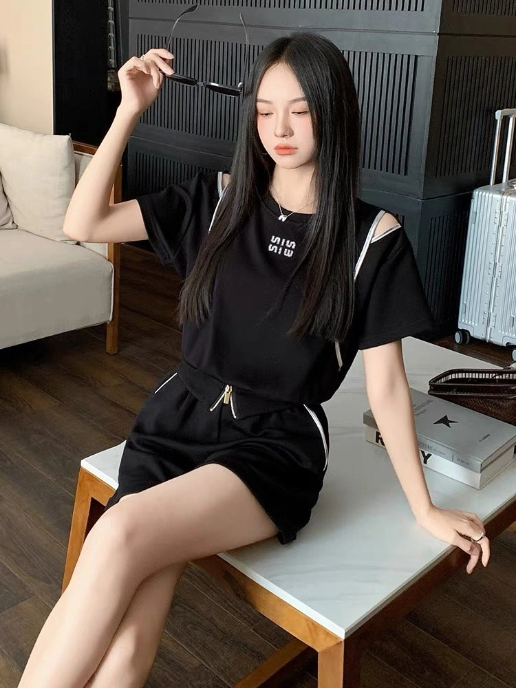 Bargain Miu Miu Short Suits