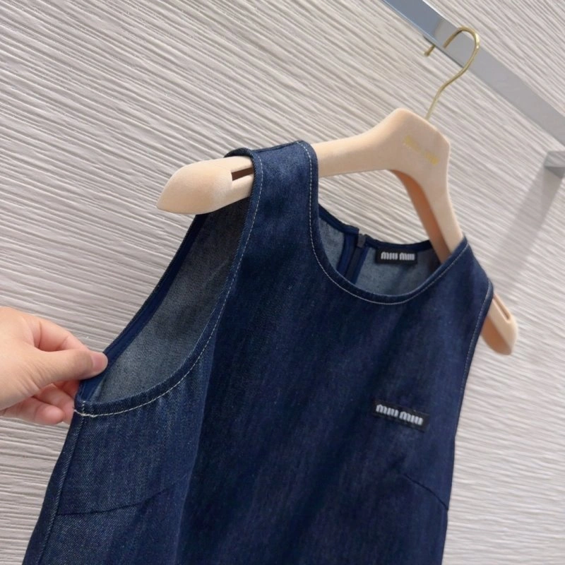 1:1 copy Miu Miu Short Suits