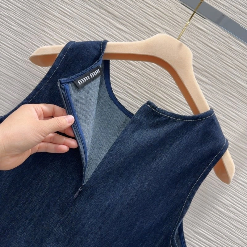 1:1 copy Miu Miu Short Suits