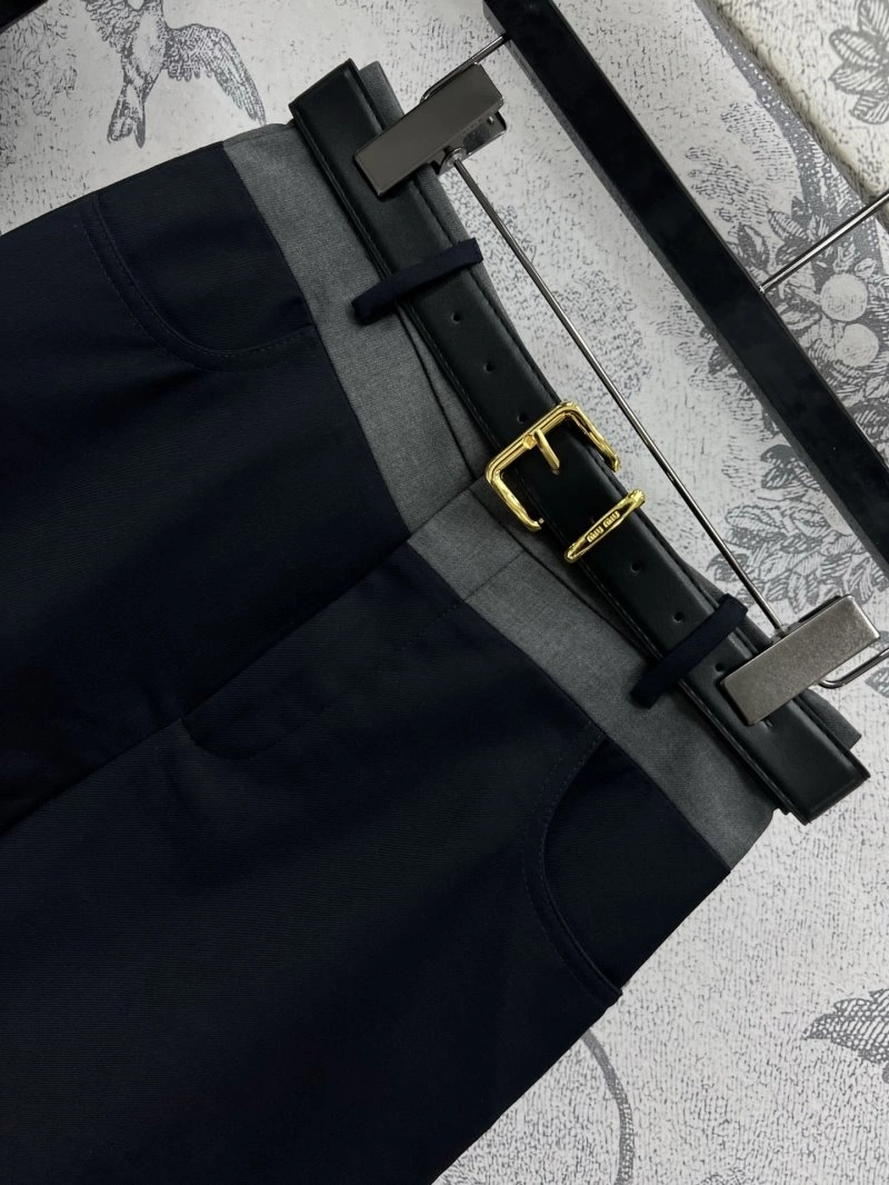 Precise copy Miu Miu Short Suits