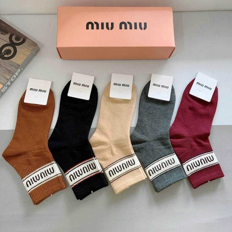 Top mirror Miu Miu Socks