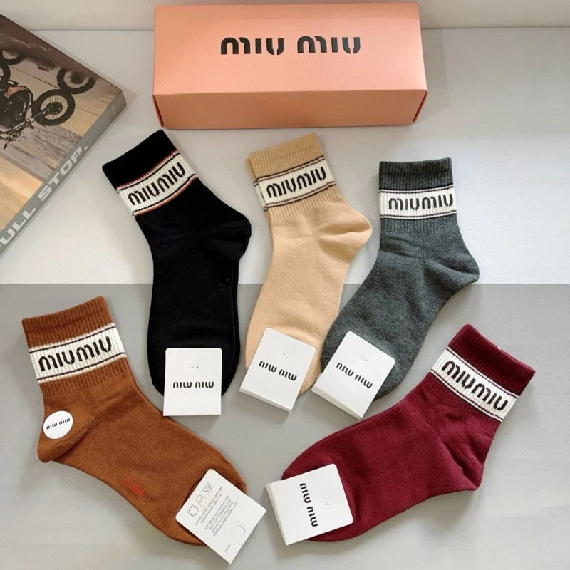 Top mirror Miu Miu Socks