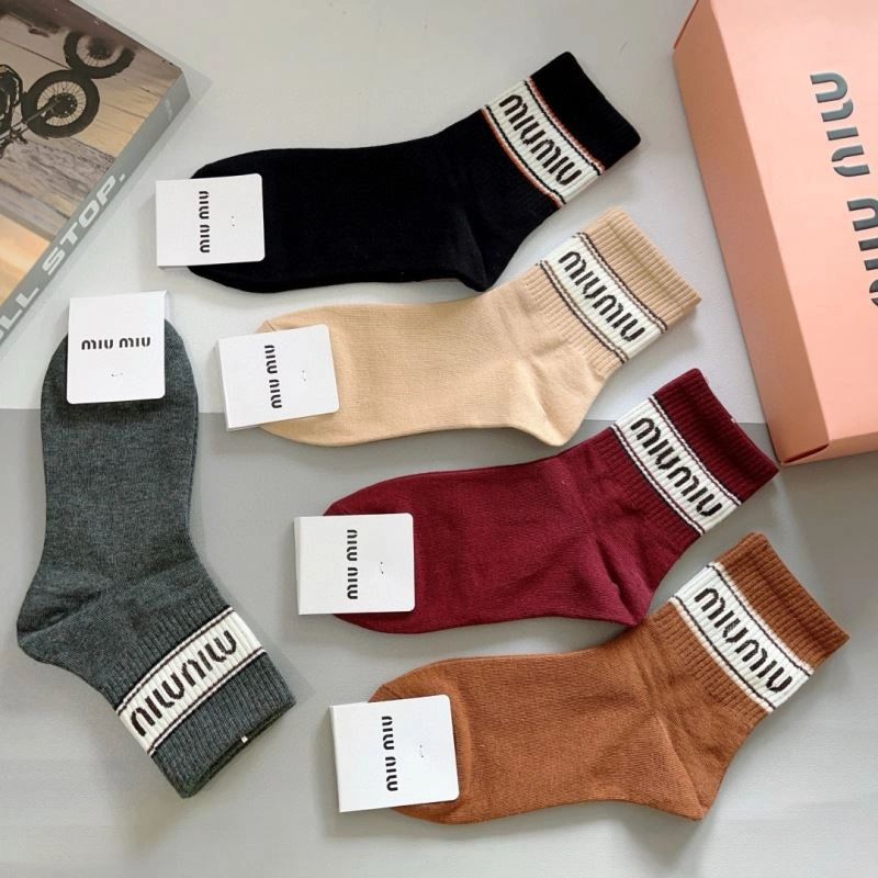 Top mirror Miu Miu Socks
