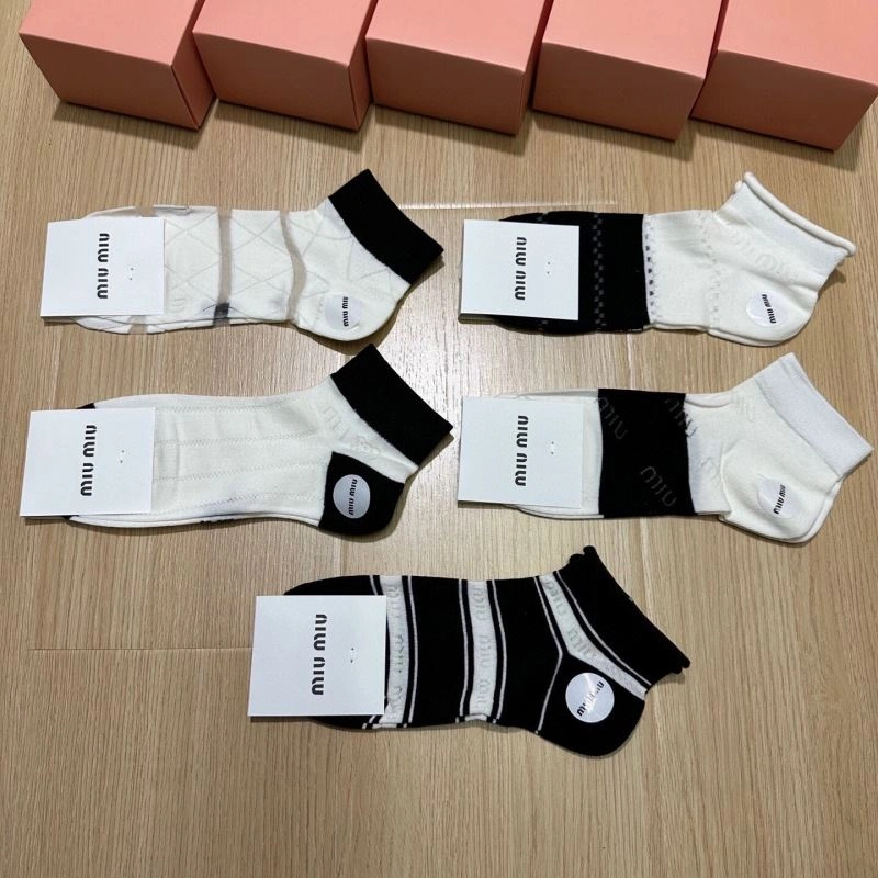 Bargain Miu Miu Socks