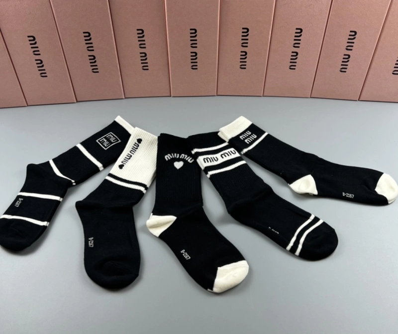 Low-cost Miu Miu Socks