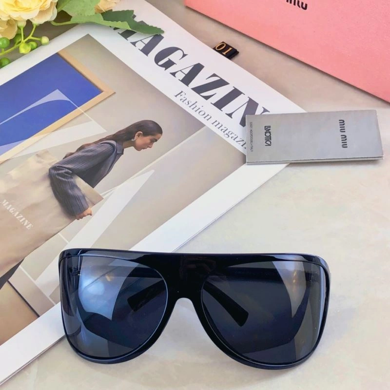 Top mirror Miu Miu Sunglasses