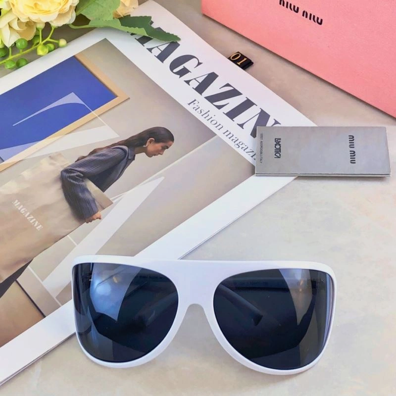 Top mirror Miu Miu Sunglasses