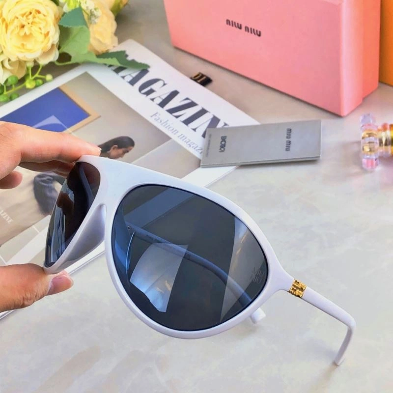 Top mirror Miu Miu Sunglasses