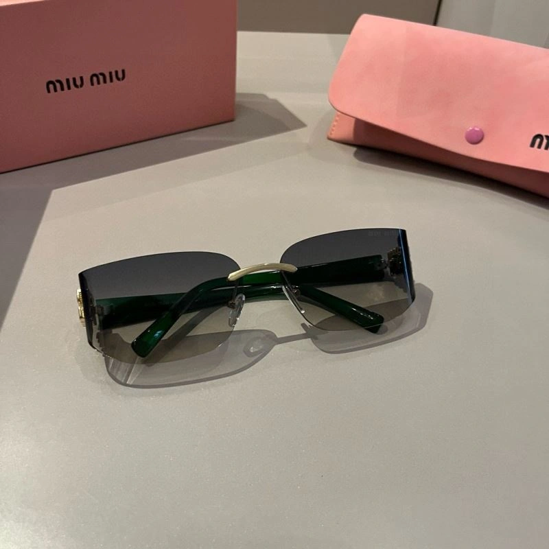 Inexpensive Miu Miu Sunglasses