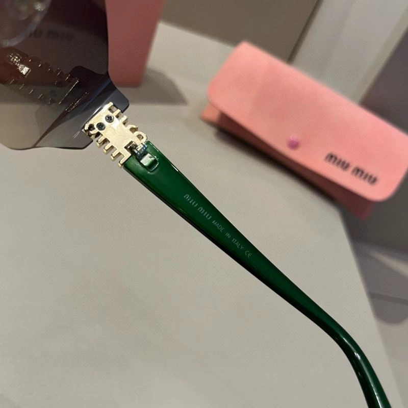 Inexpensive Miu Miu Sunglasses