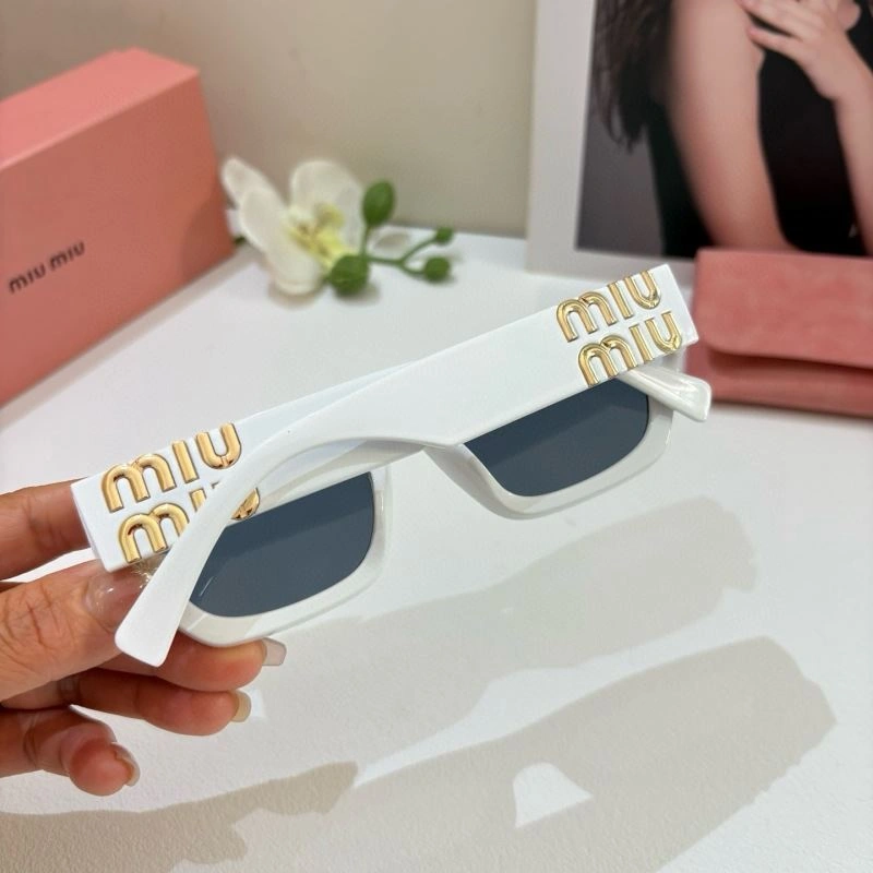 Cut-rate Miu Miu Sunglasses