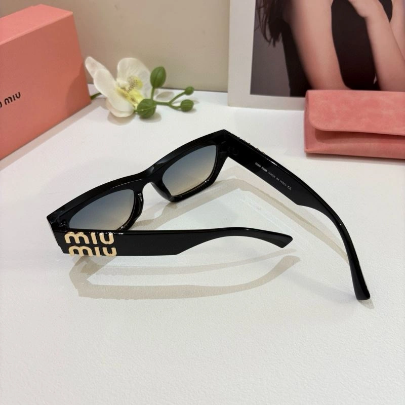 Low-cost Miu Miu Sunglasses