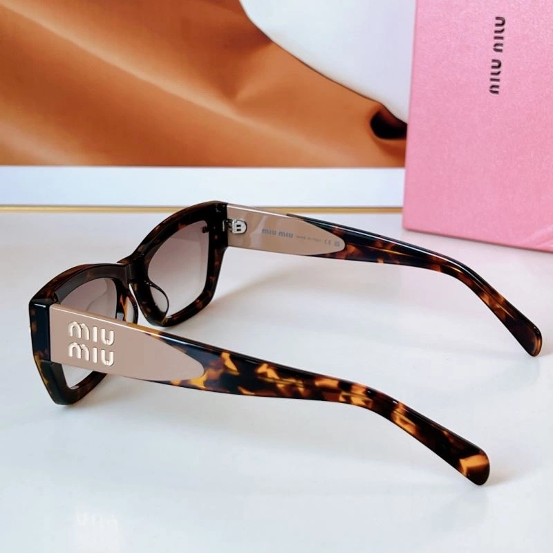Top match Miu Miu Sunglasses
