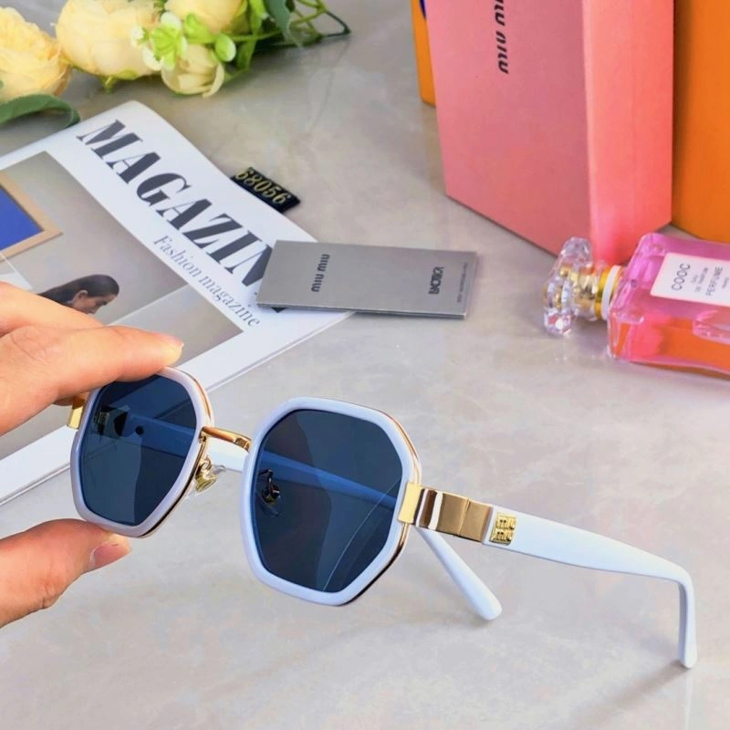 High fidelity Miu Miu Sunglasses