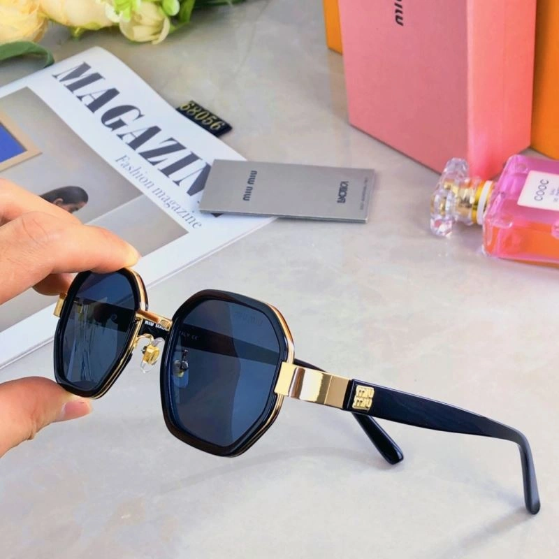 High fidelity Miu Miu Sunglasses