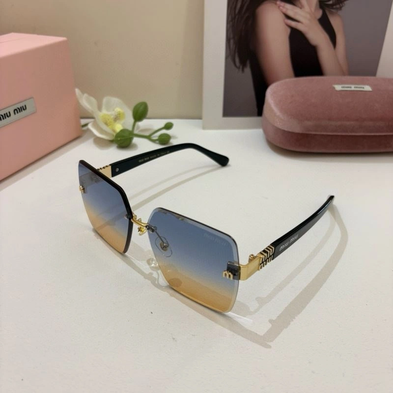 Exact replica Miu Miu Sunglasses