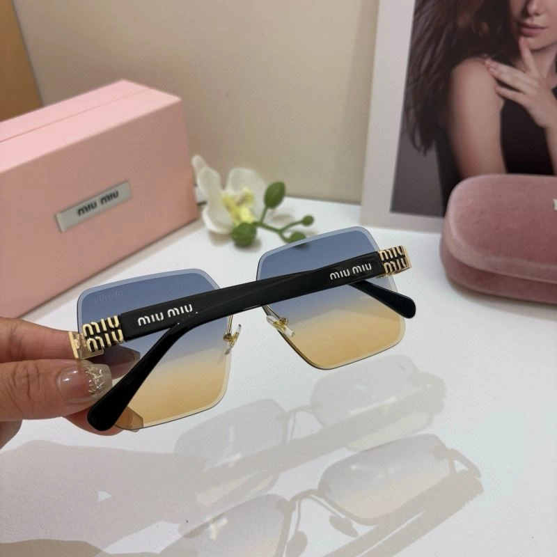 Exact replica Miu Miu Sunglasses