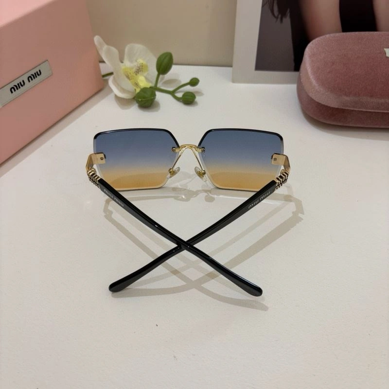 Exact replica Miu Miu Sunglasses