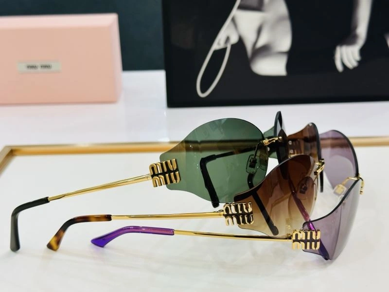 Top mirror Miu Miu Sunglasses