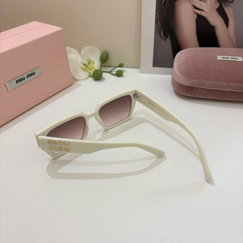 Factory-made Miu Miu Sunglasses