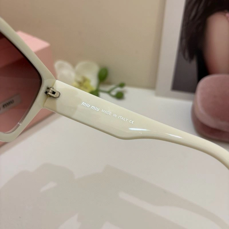 Factory-made Miu Miu Sunglasses