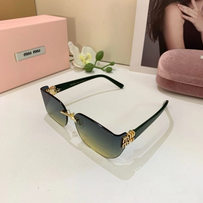 Top mirror Miu Miu Sunglasses
