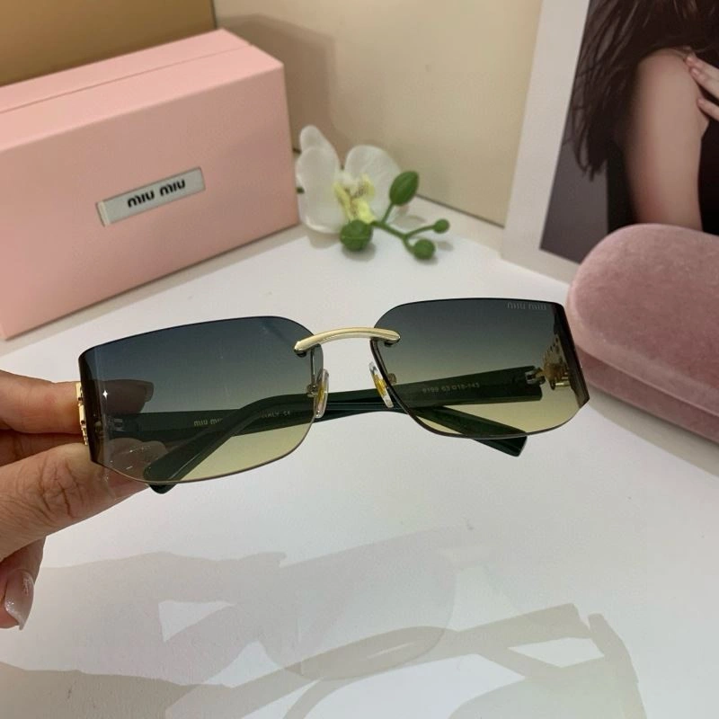 Top mirror Miu Miu Sunglasses