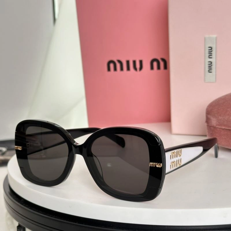 Top mirror Miu Miu Sunglasses