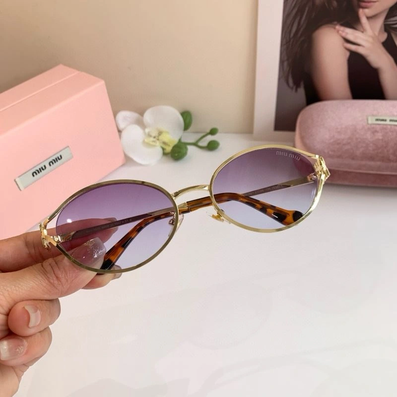 Exact replica Miu Miu Sunglasses