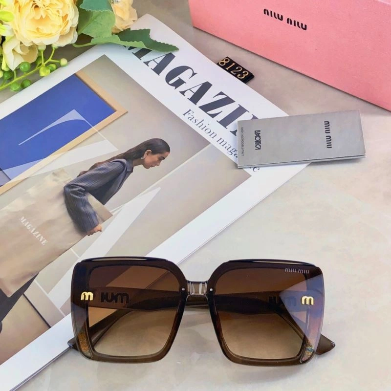 Accurate model Miu Miu Sunglasses