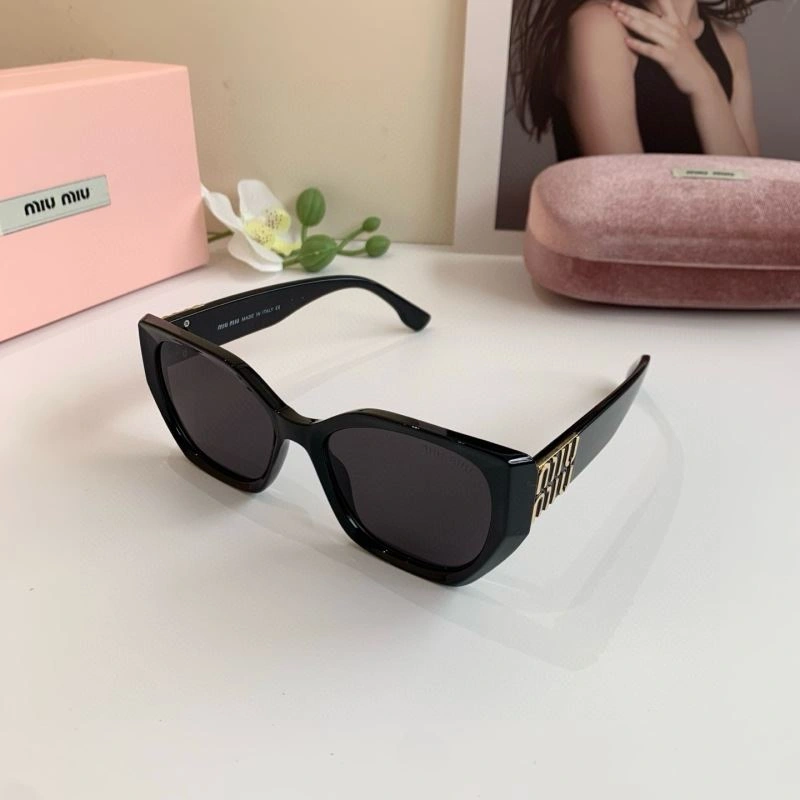 High fidelity Miu Miu Sunglasses