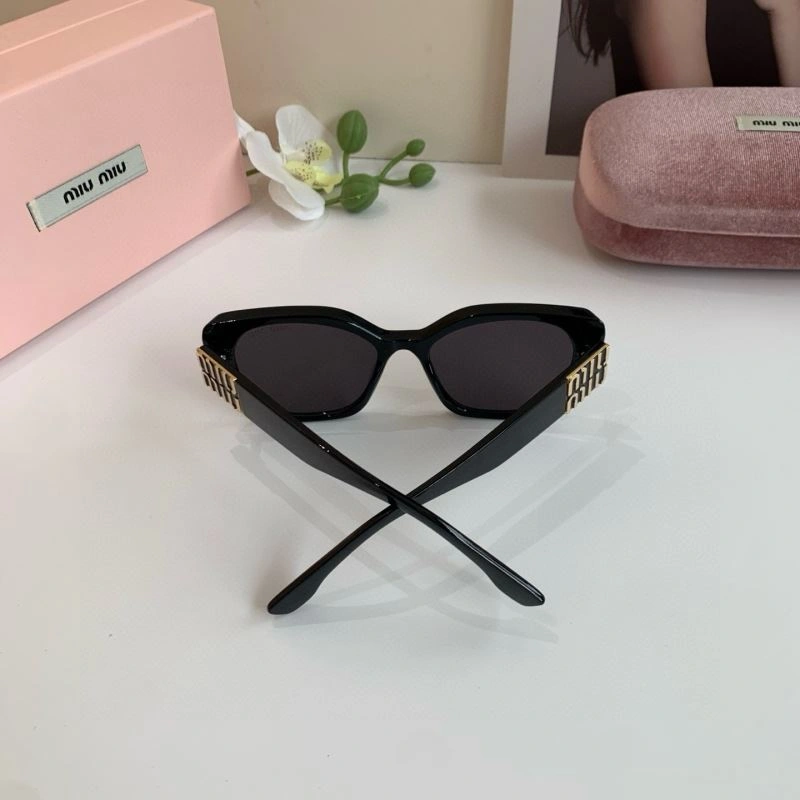 High fidelity Miu Miu Sunglasses