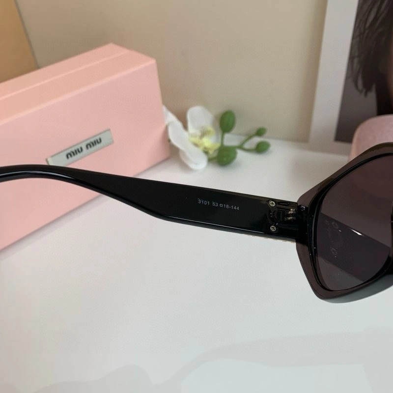 High fidelity Miu Miu Sunglasses