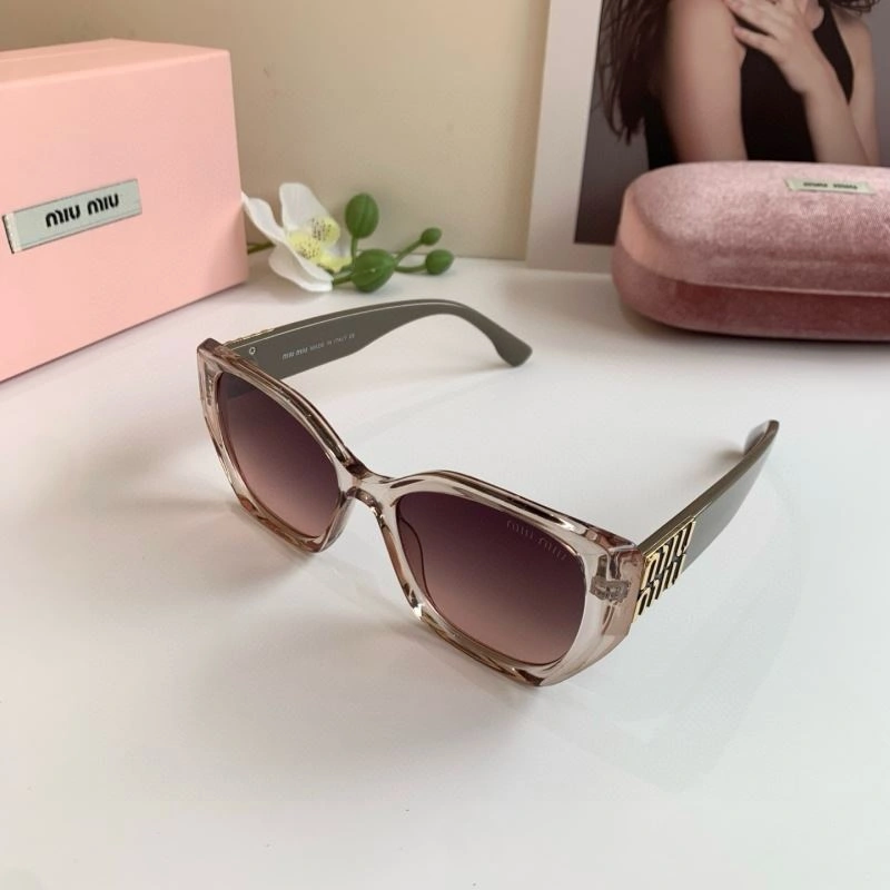 Accurate model Miu Miu Sunglasses