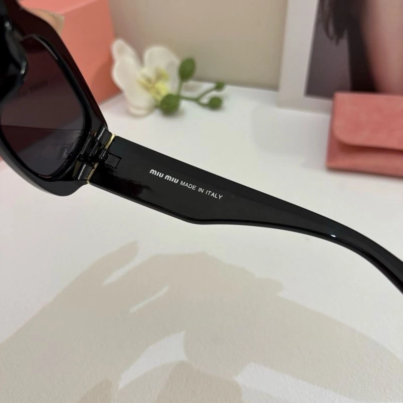 Inexpensive Miu Miu Sunglasses