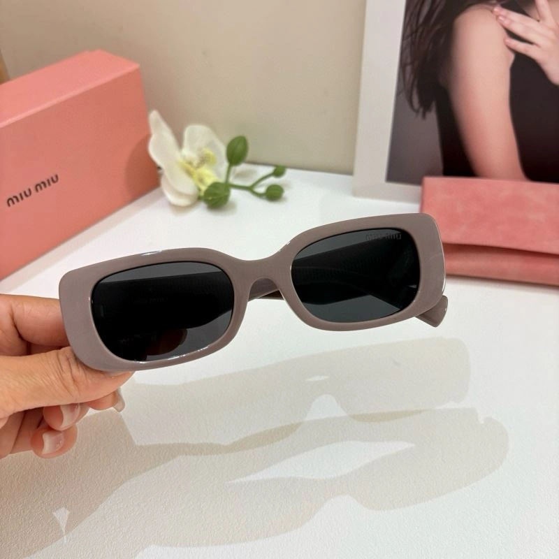 Cut-rate Miu Miu Sunglasses