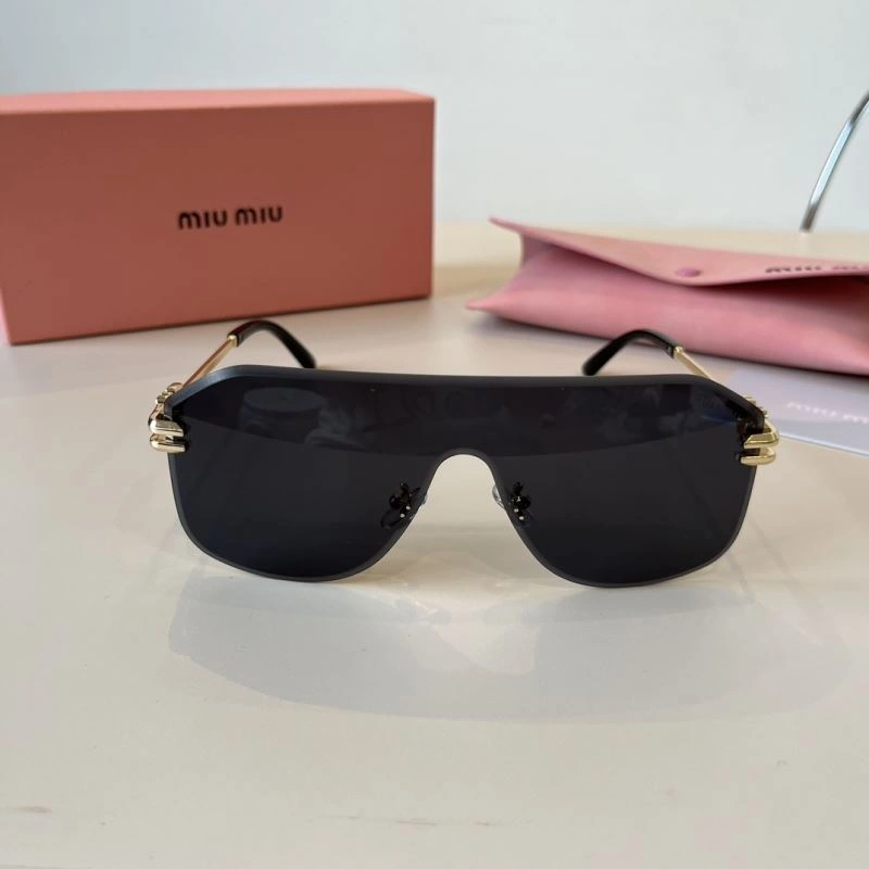 Bargain Miu Miu Sunglasses