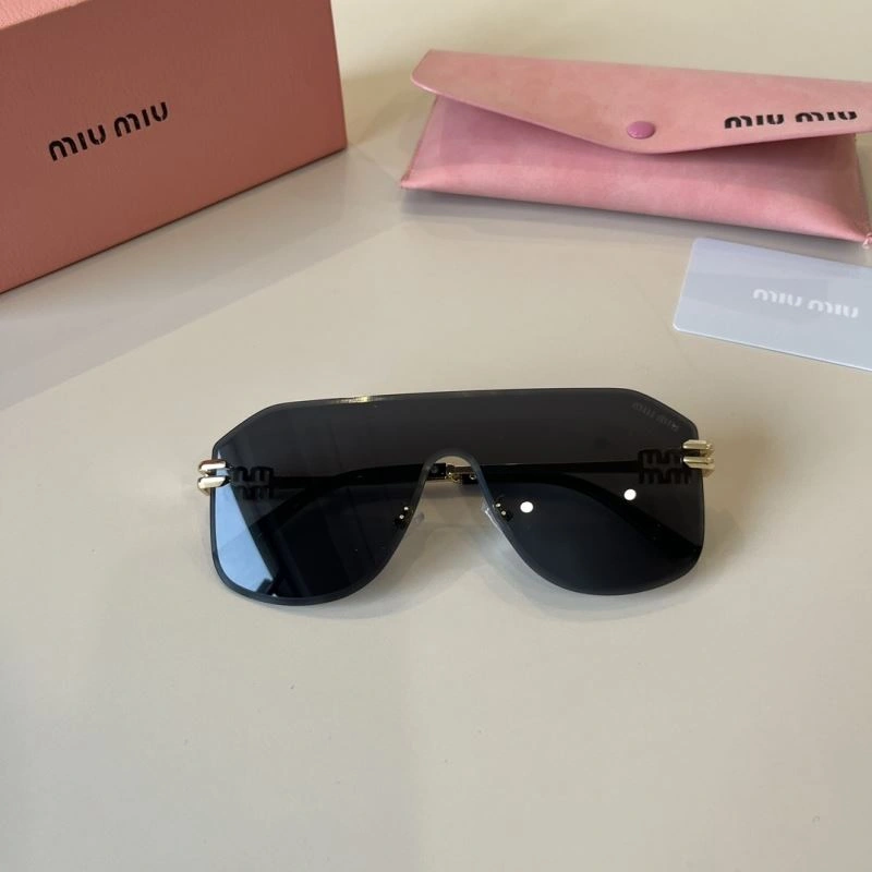 Bargain Miu Miu Sunglasses