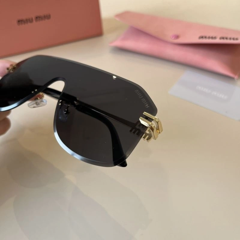 Bargain Miu Miu Sunglasses