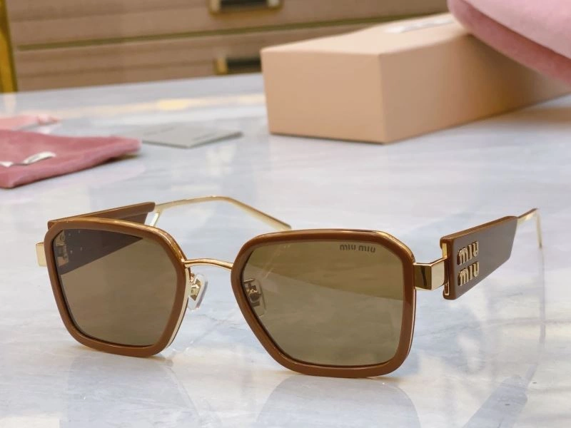 Accurate model Miu Miu Sunglasses