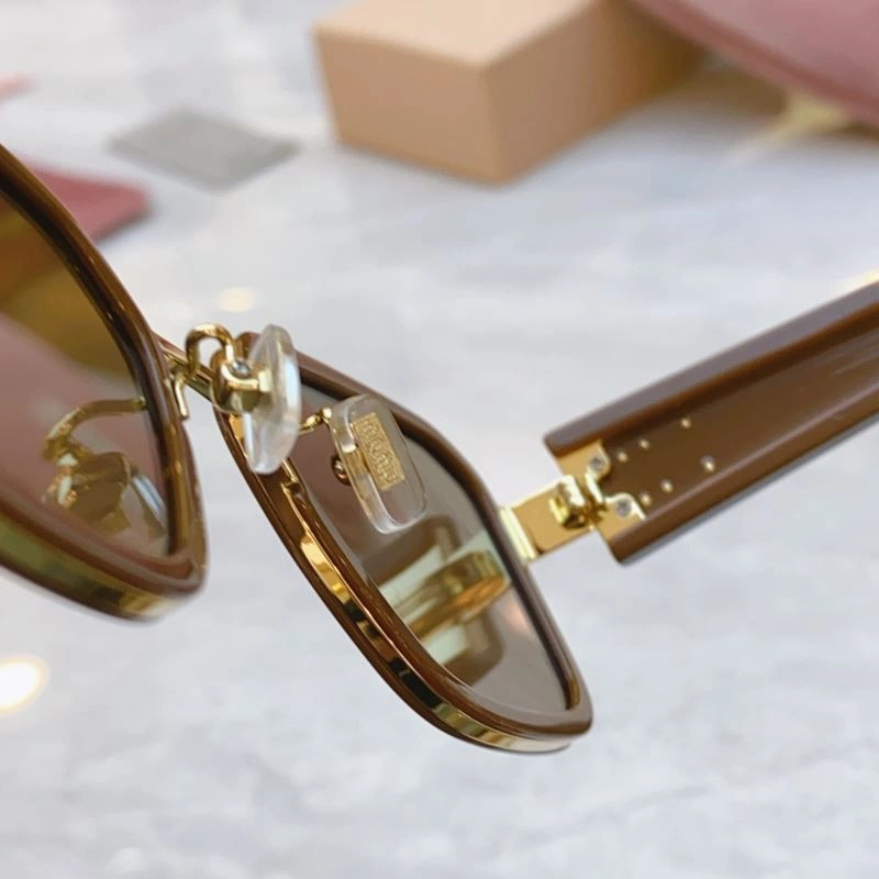 Accurate model Miu Miu Sunglasses