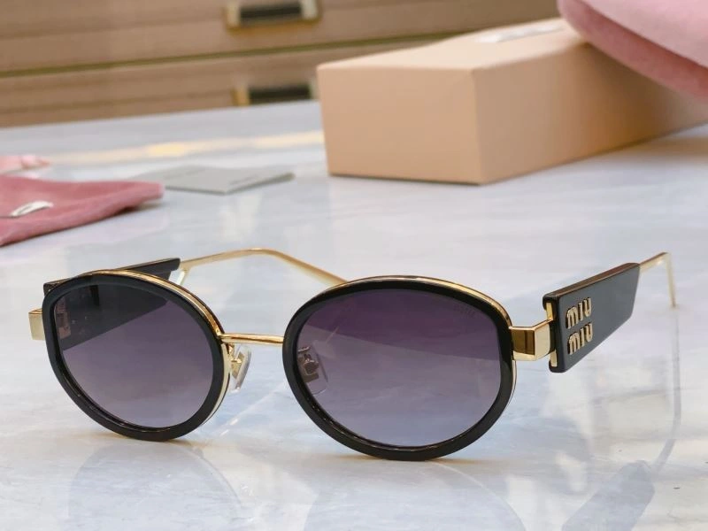 Top mirror Miu Miu Sunglasses
