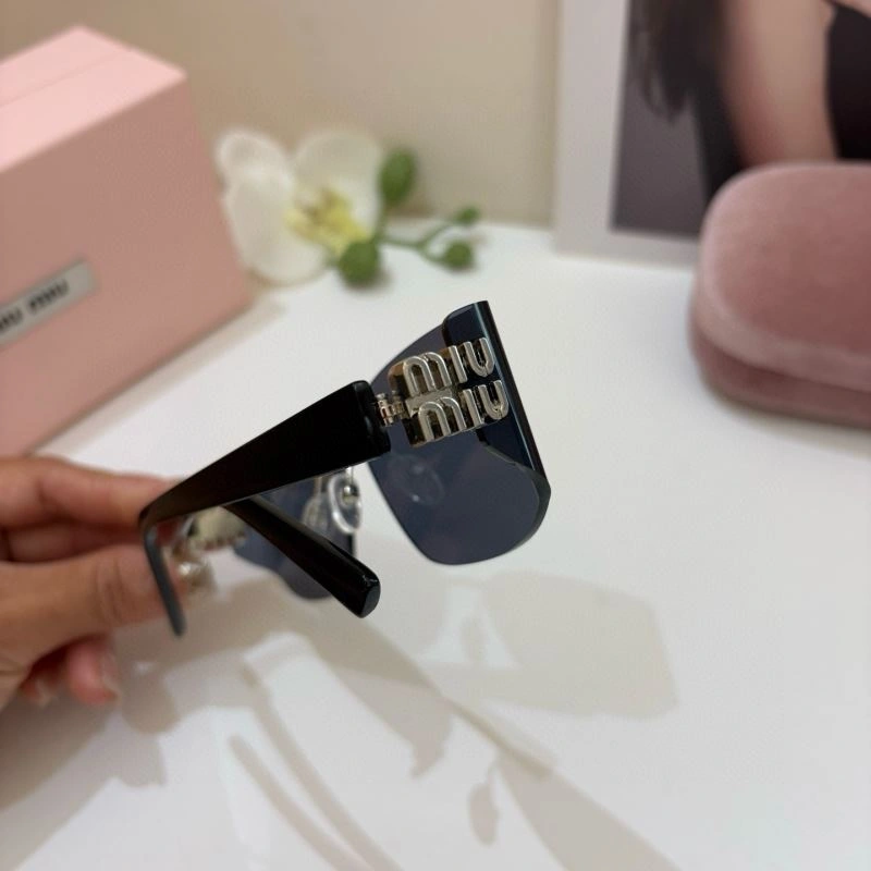 Low-cost Miu Miu Sunglasses